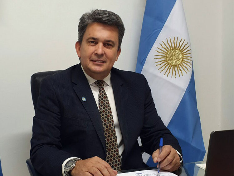 Víctor Zimmermann: "La UCR mantiene principios firmes pero con ...