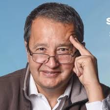 CARLOS DEL FRADE: “Es imprescindible sacarnos de encima un Estado bobo ...